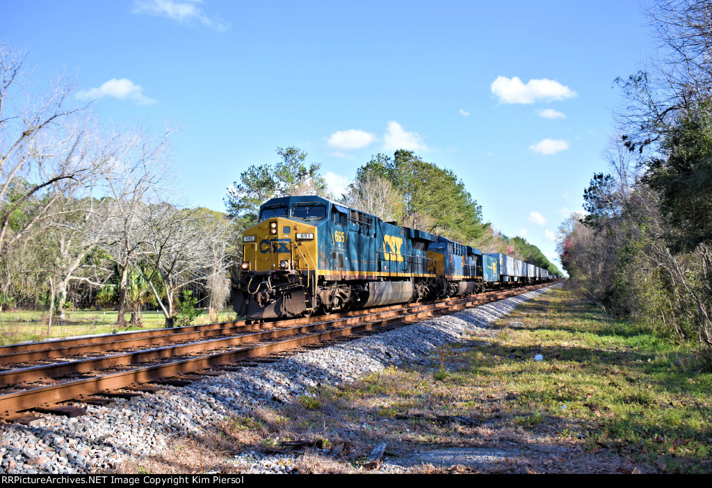 CSX 695 Q034-24